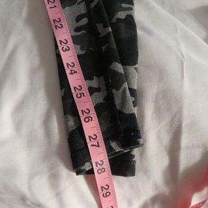 Fabletics | Pants & Jumpsuits | Fabletics Green Camo Leggings X | Poshmark